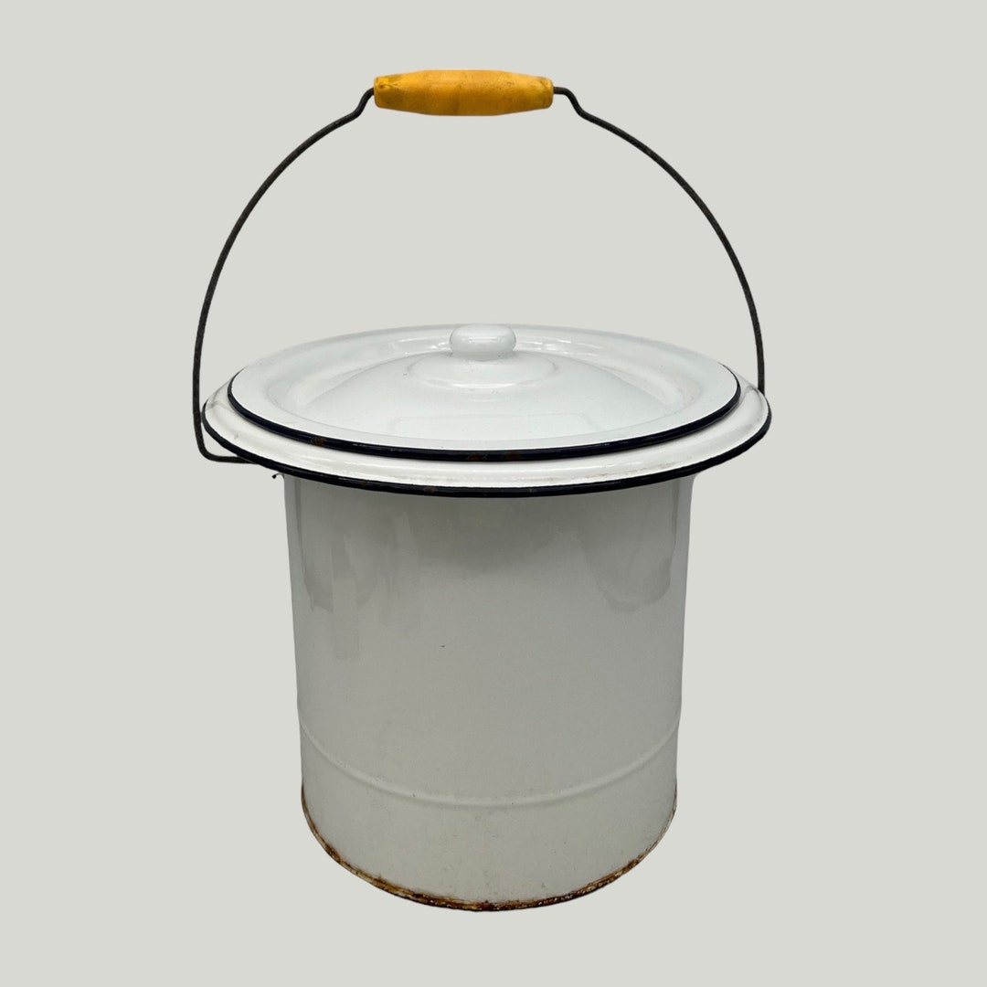 Vintage French Enamel Bucket and Lid Nappy Bucket Garden - Etsy