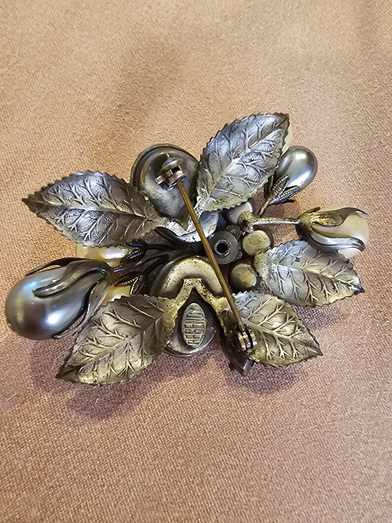 Rare Vintage Regency Brooch - Etsy