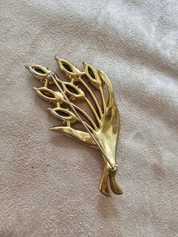 Rare Vintage CORO signed emerald flower brooch - Gem