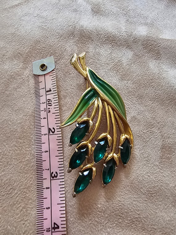 Rare Vintage CORO signed emerald flower brooch - Gem
