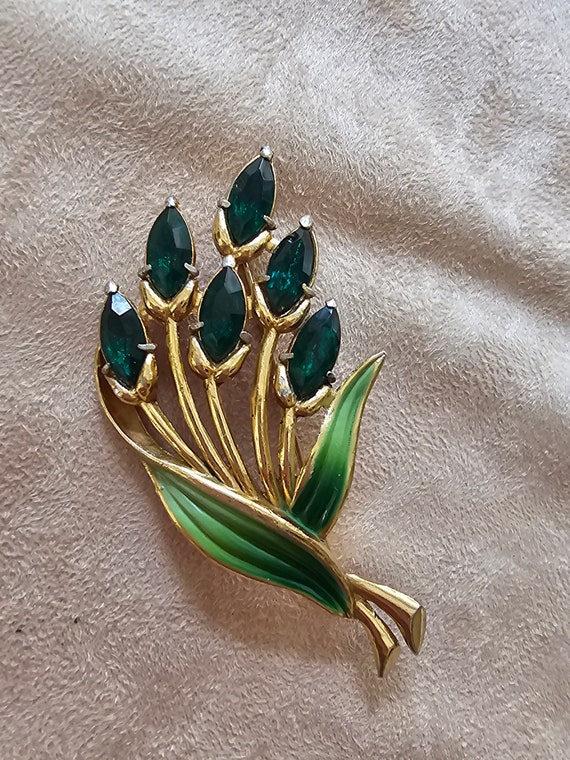 Rare Vintage CORO signed emerald flower brooch - Gem