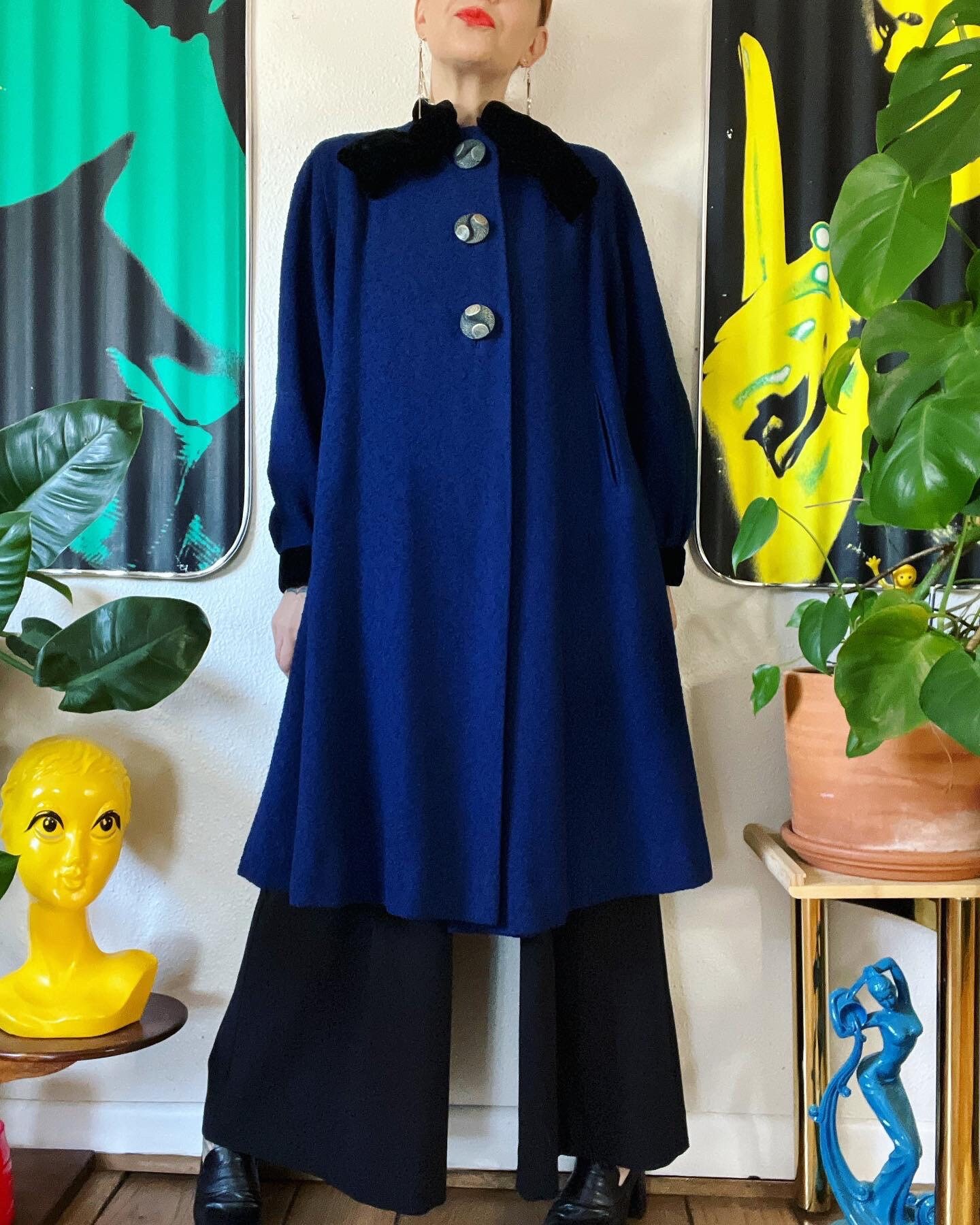 Vintage 1940s Reveler, New York Bright Navy Blue Boucle Swing Coat With ...