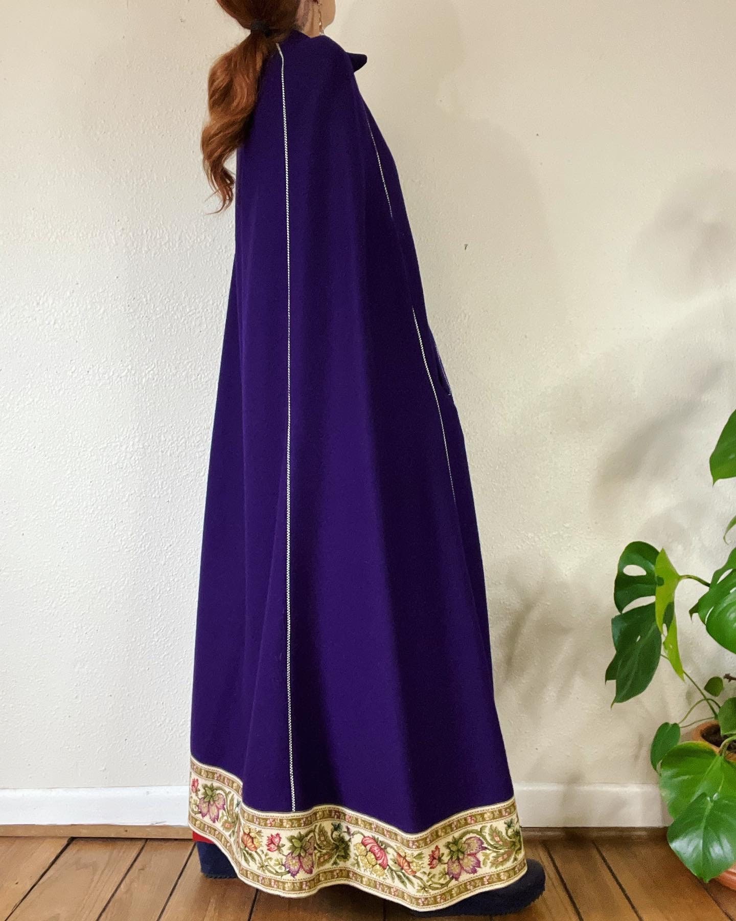Vintage 1960s Brightest Dark Purple Wool Cape With Tonal Confetti ...