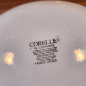 Vintage Corelle Callaway 8.5 Inch Serving Bowl White Scalloped With a ...
