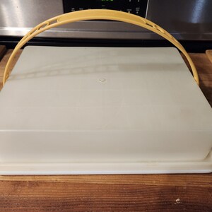 Vintage Tupperware Rectangular Cake Taker With Gold Strap Handle ...