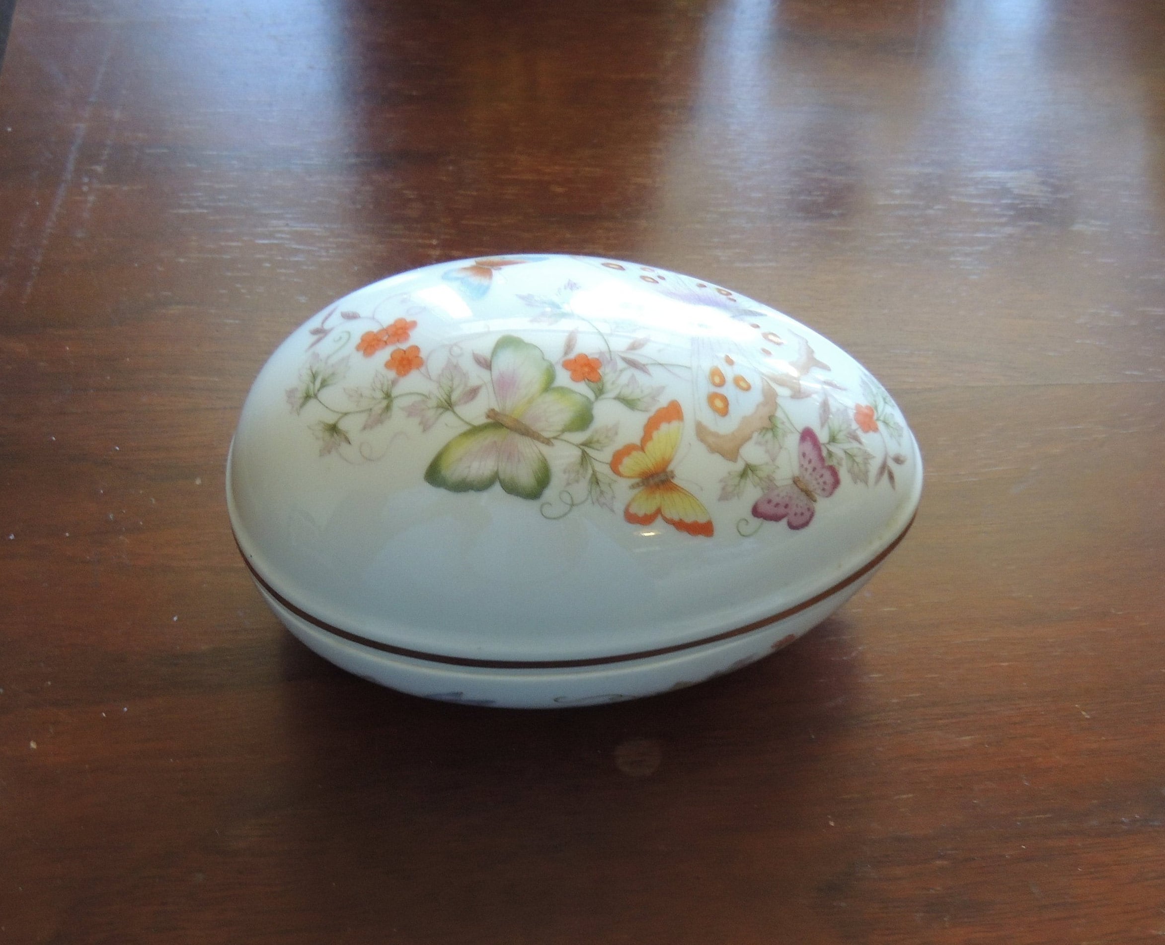 Vintage Avon Fine Porcelain Egg Decorated With 22K Gold Trim - Etsy