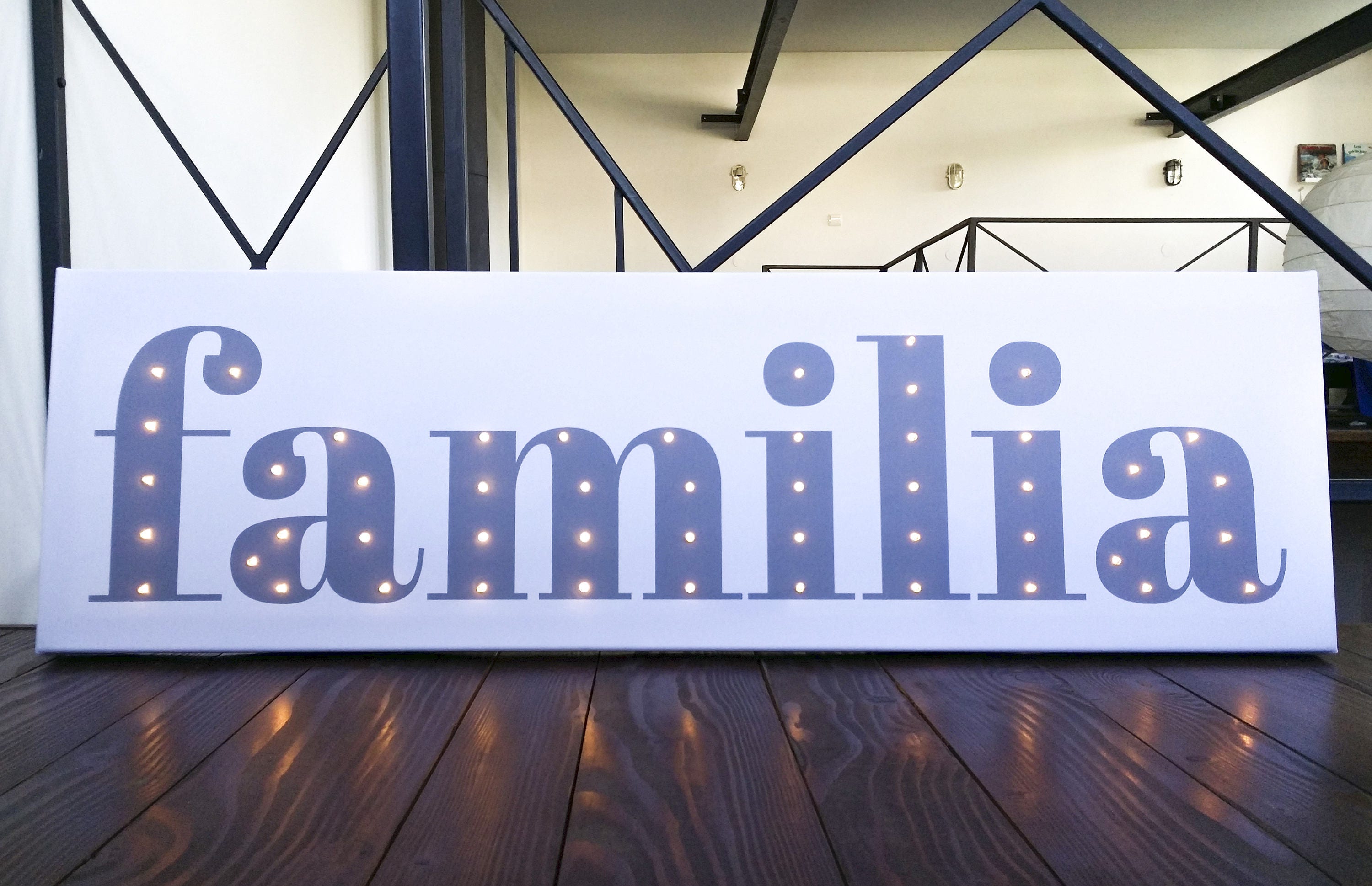 Familia Family LED Sign Family Sign Personalized Light up | Etsy