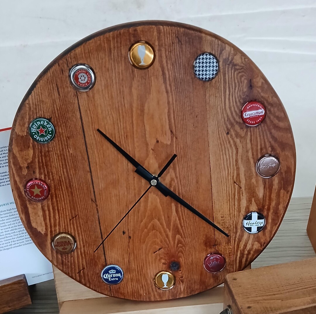 Wooden Bottle Cap Clock - Etsy