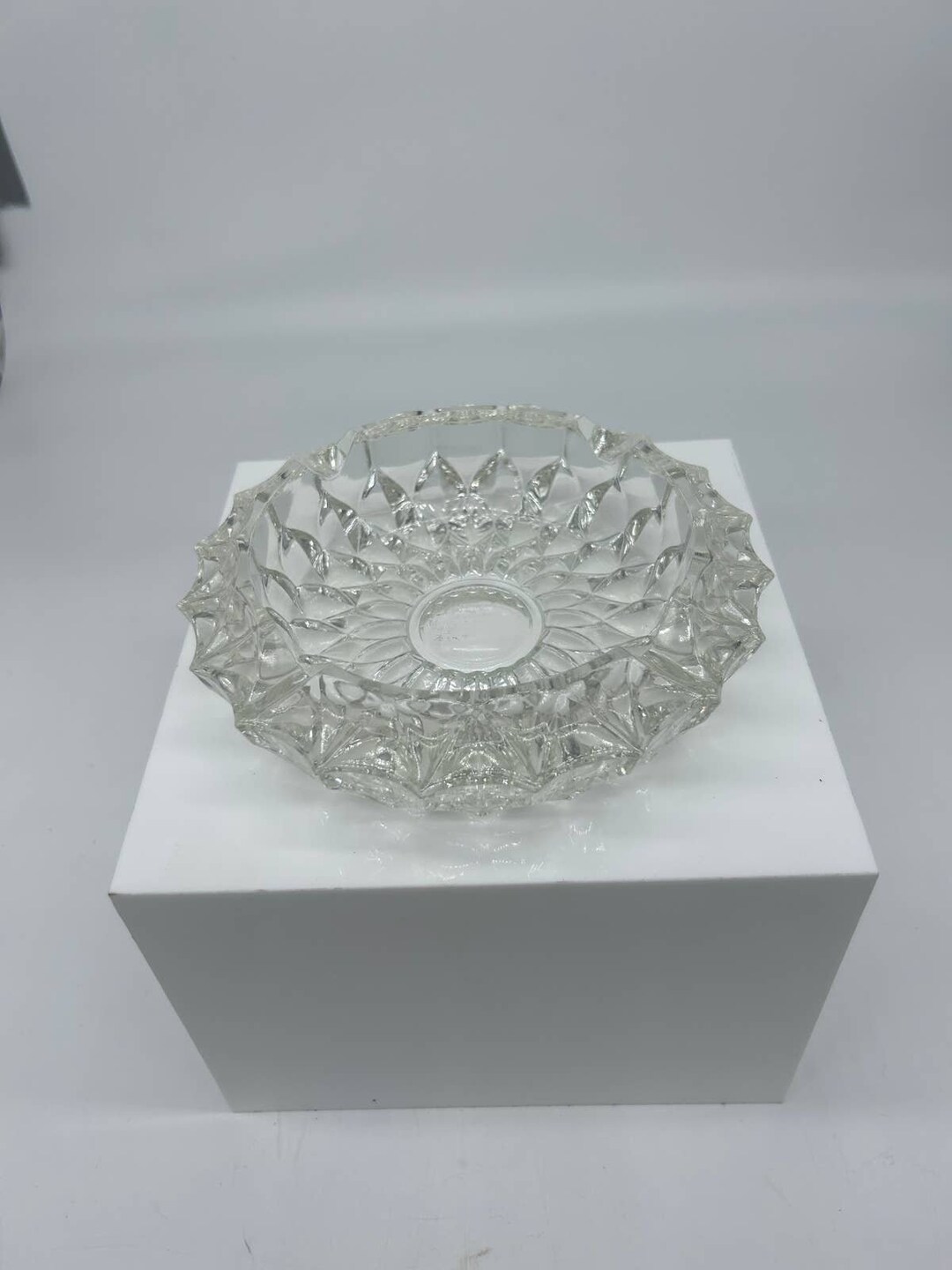 Vintage LARGE Heavy Clear Cut Glass 4 Slot Ashtray 7 - Etsy