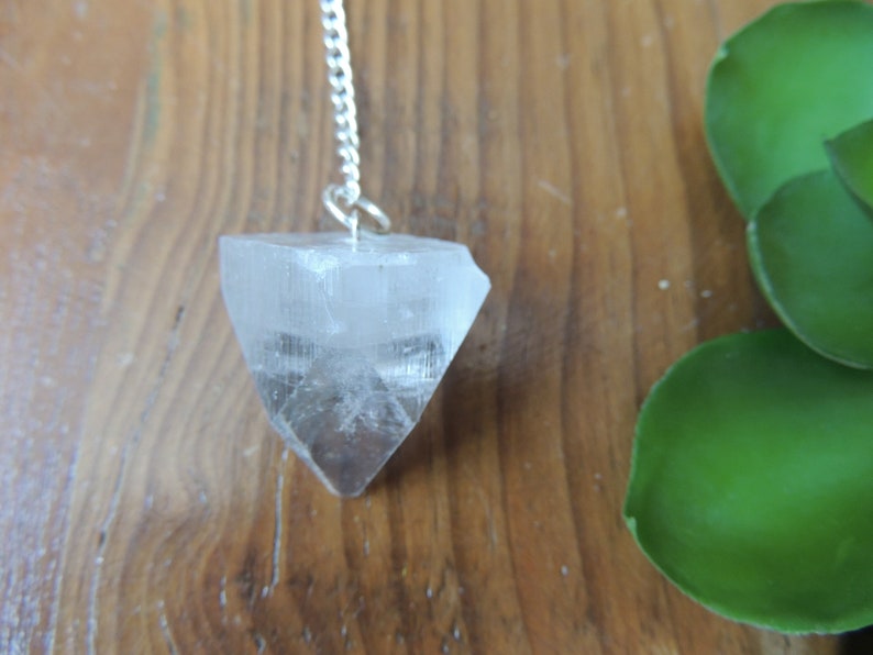 Pendulum / Pendulums / Crystal Pendulums / Dowsing Pendulum / - Etsy