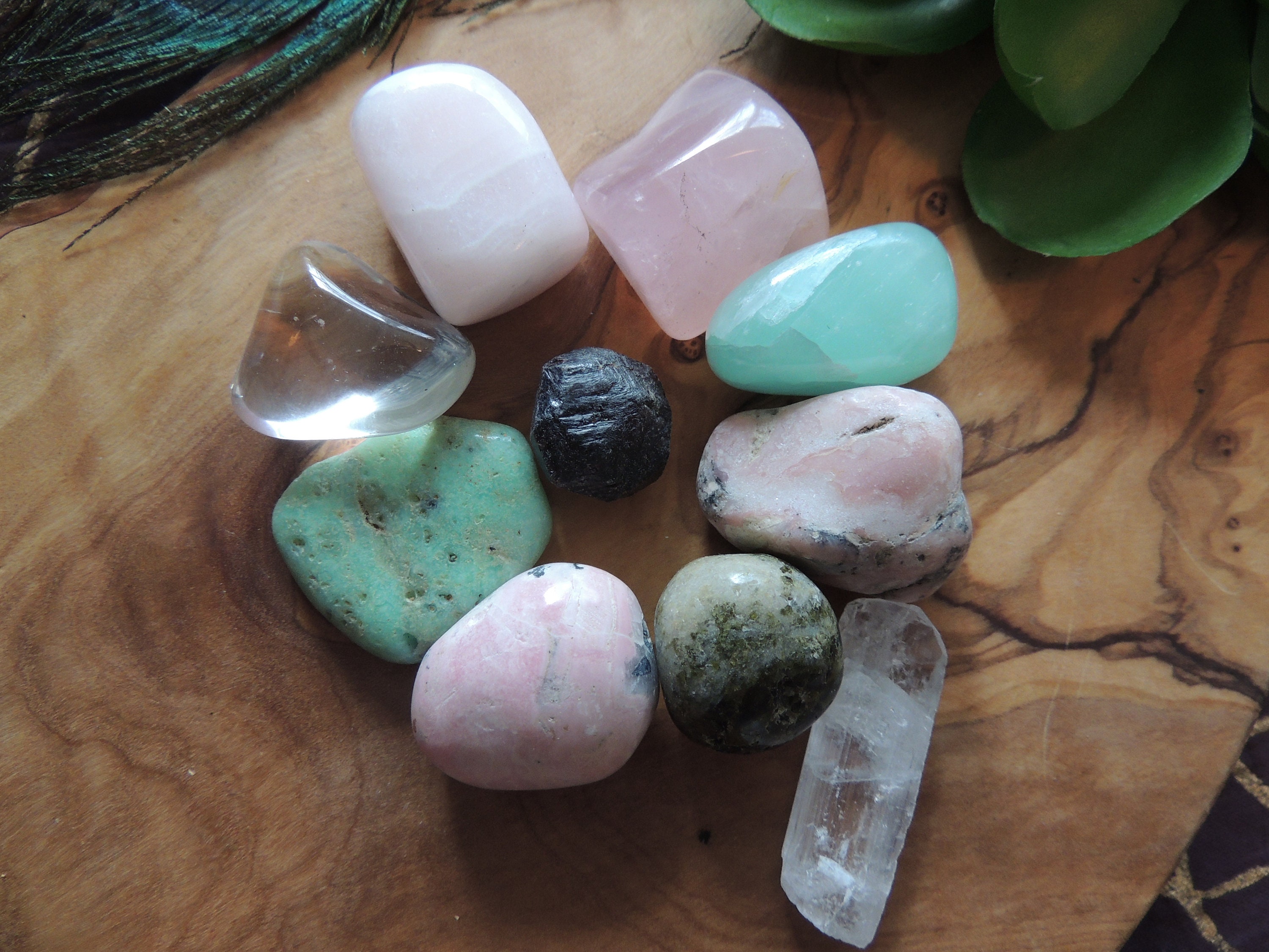 Love Crystal Set / 10 Piece LOVE Crystal Set / Heart Chakra | Etsy