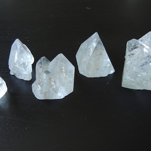 Apophyllite / A Grade Apophyllite Point / Apophyllite Pyramids / Clear ...