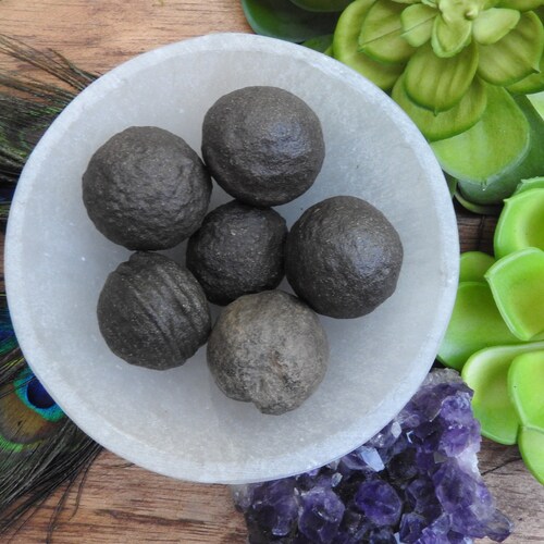 Shaman Stones / SMALL Moqui Marbles / Maqui Balls / Mochi | Etsy