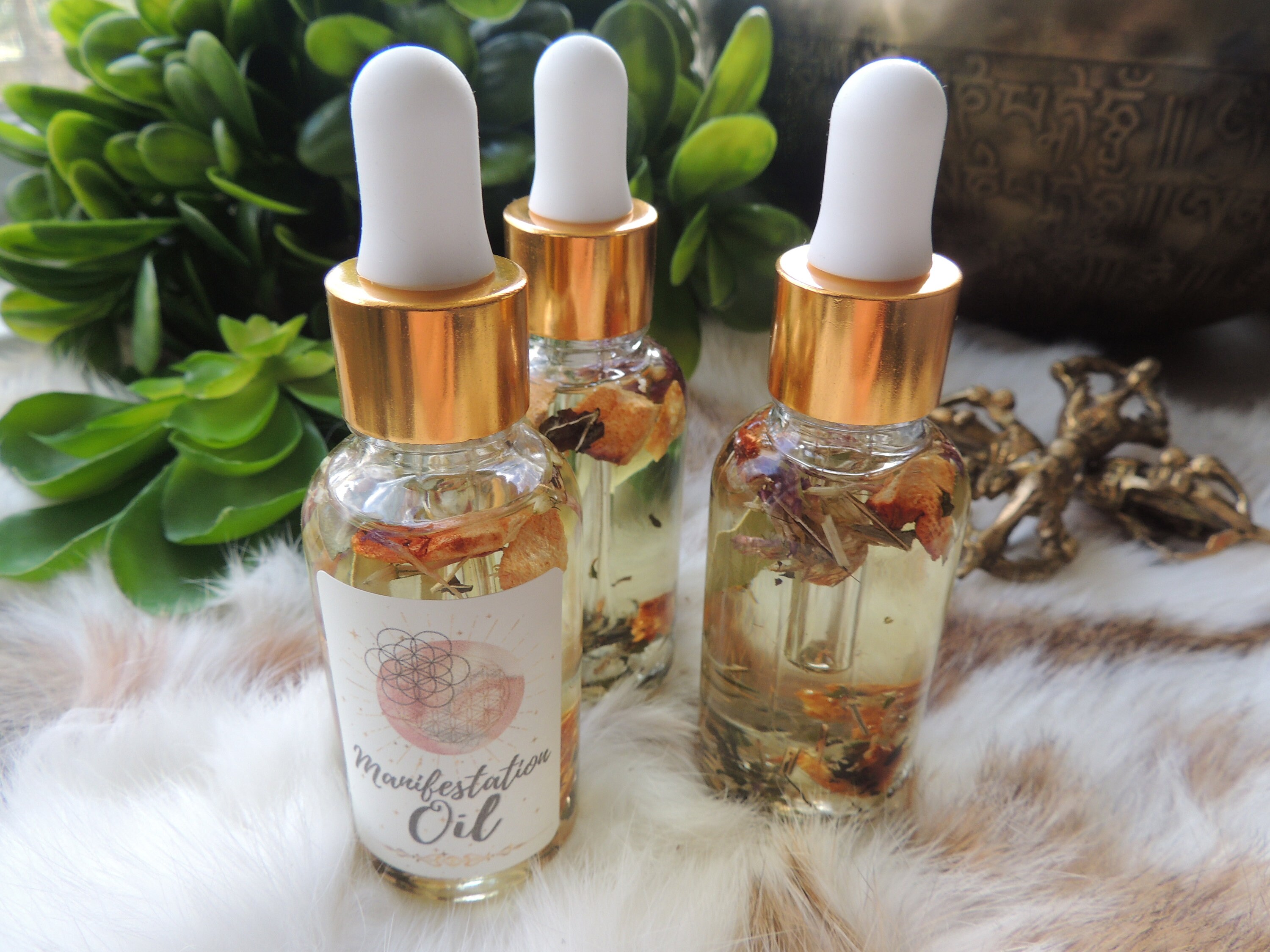 Manifestation Oil / Blessing Oil / Anointing and Blessing Oil | Etsy