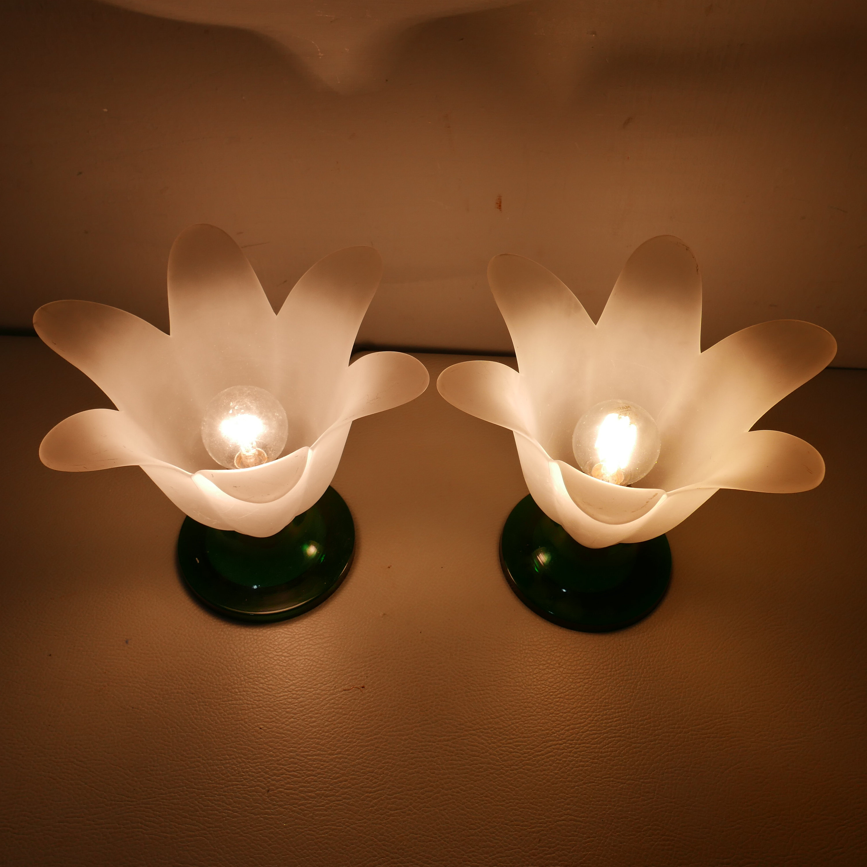 Set of 2 Vintage Glass Tulip Table Lamp / Desk Lamp - Etsy