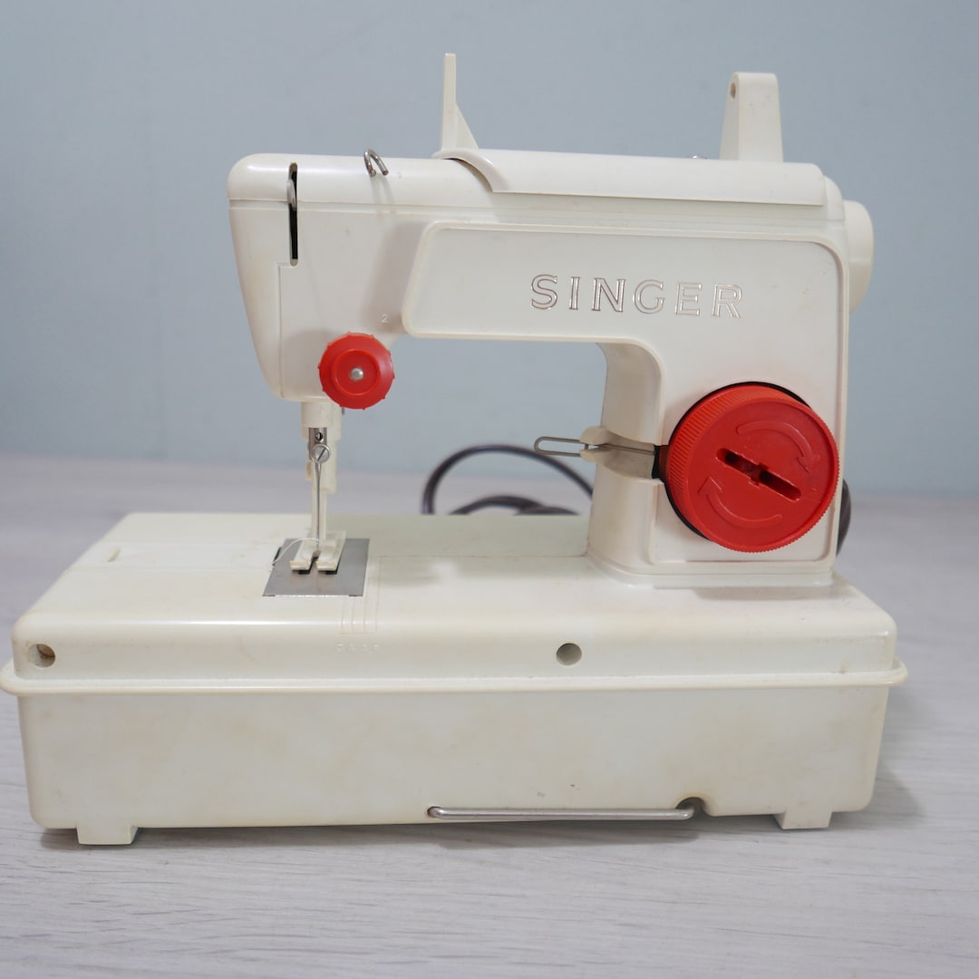 Vintage "singer" Children's Sewing Machine - France - 1960 - Etsy