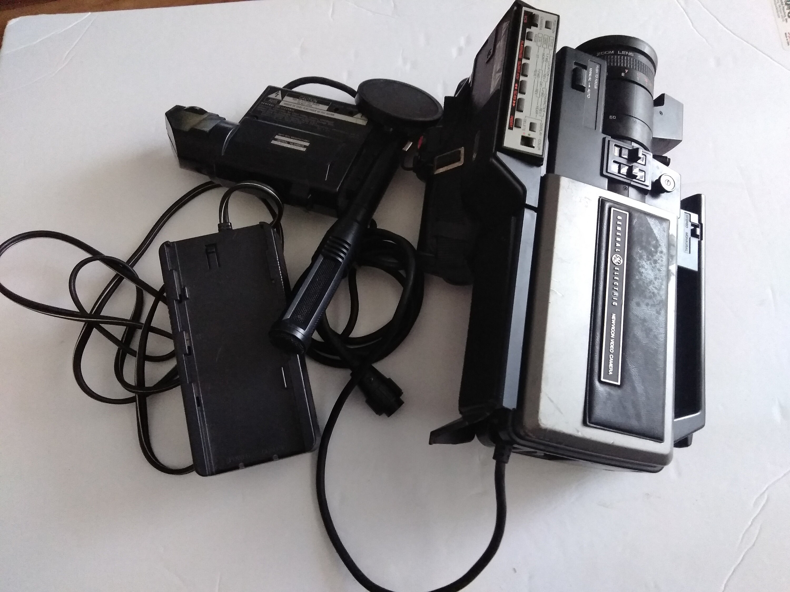 GE Newvicon Video Camera With Accessories Not Working Parts or Repair ...