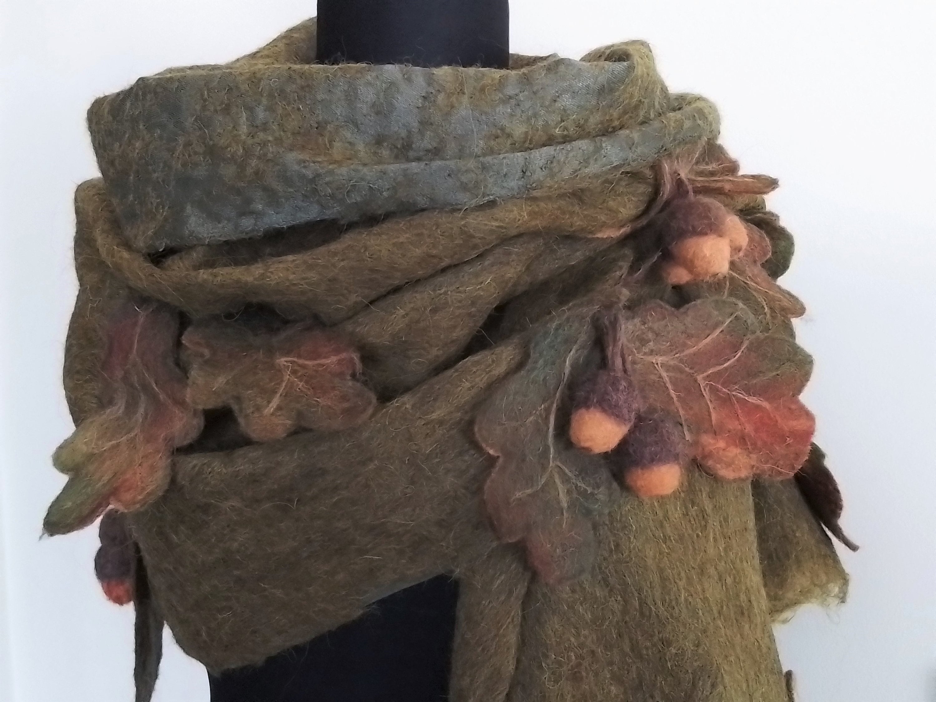 Oak Pattern Felt Scarf Ladies Forest Wrap Green 100% Naturel Merino ...