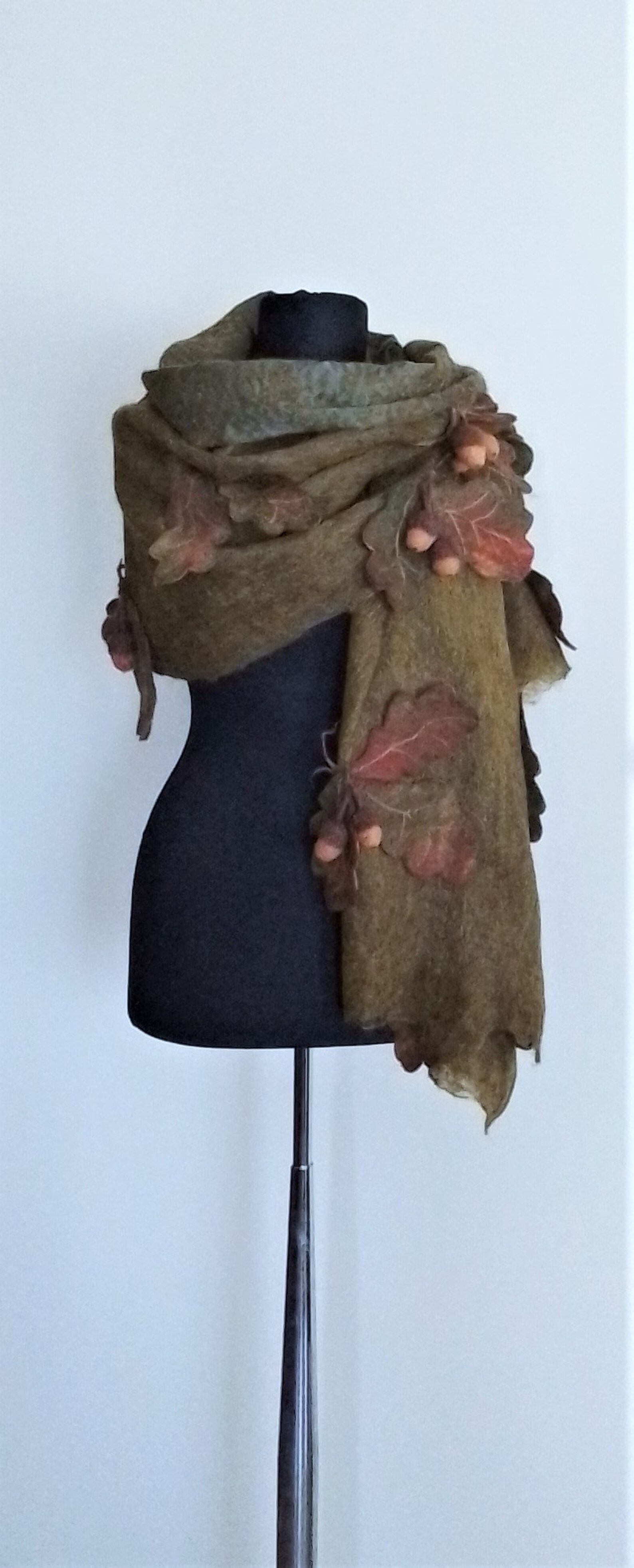 Oak Pattern Felt Scarf Ladies Forest Wrap Green 100% Naturel Merino ...