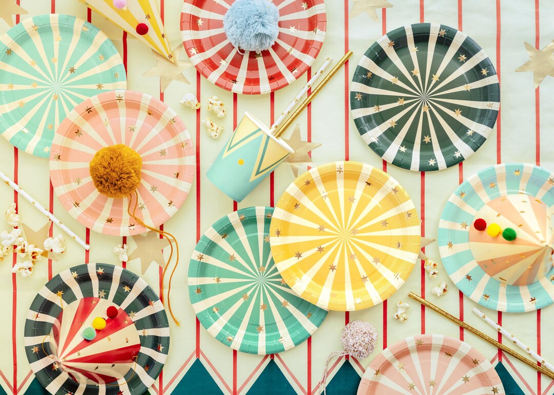 Circus Plates - Circus Stripe Paper Plates - Carnival Party Supplies ...