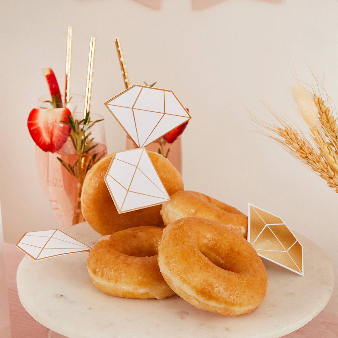 Future Mrs Sign - Customisable Hen Party Table Decor - White & Pink ...