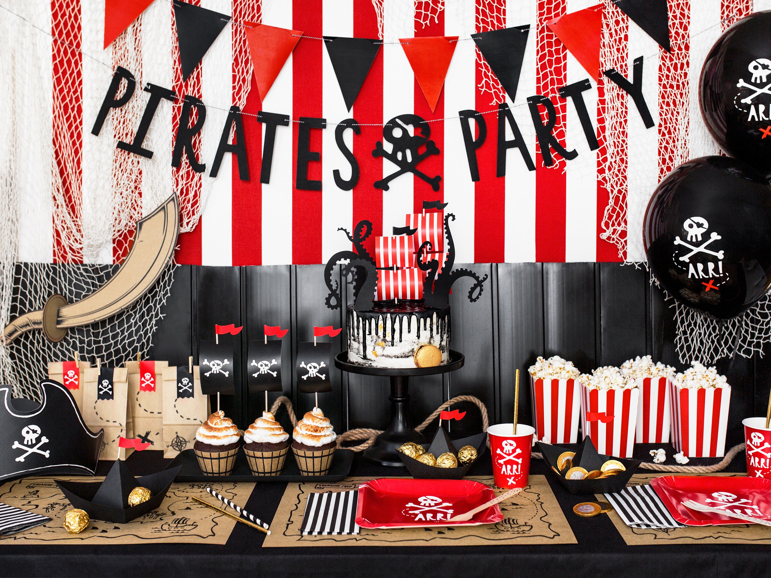 Pirate Party Banner - Black Pirates Party Bunting - Birthday Party ...
