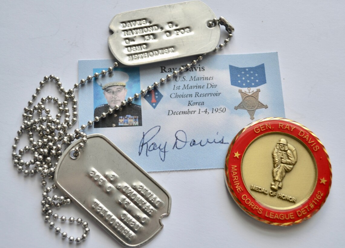 General Raymond G. Davis Medal of Honor WW II Korea | Etsy