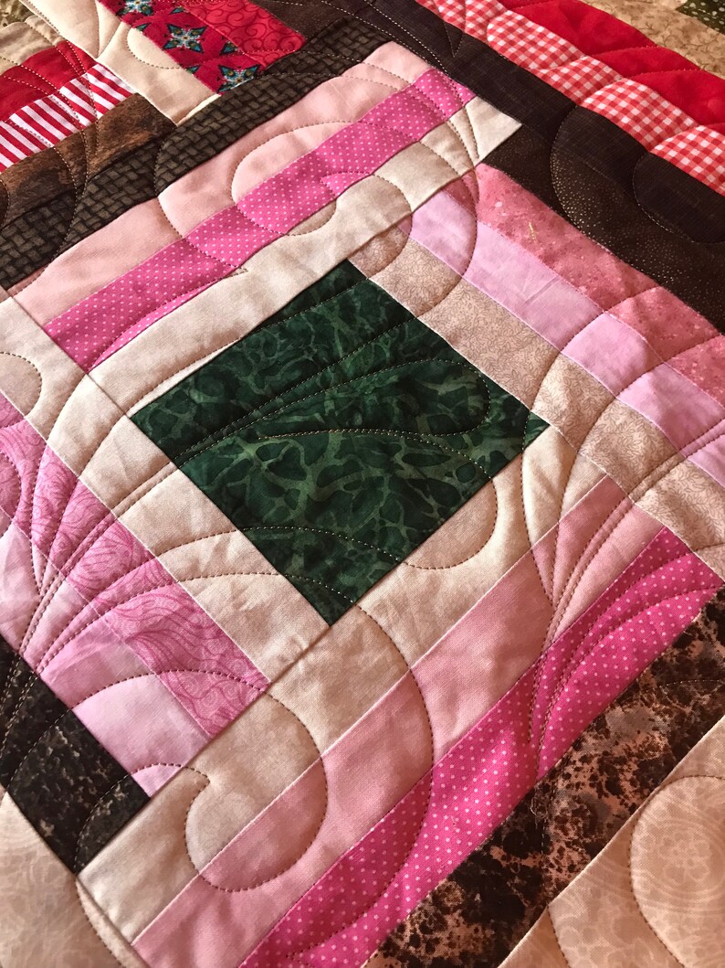 Burgundy King Scrappy Quilt With Beige Background/on Point Pink King ...