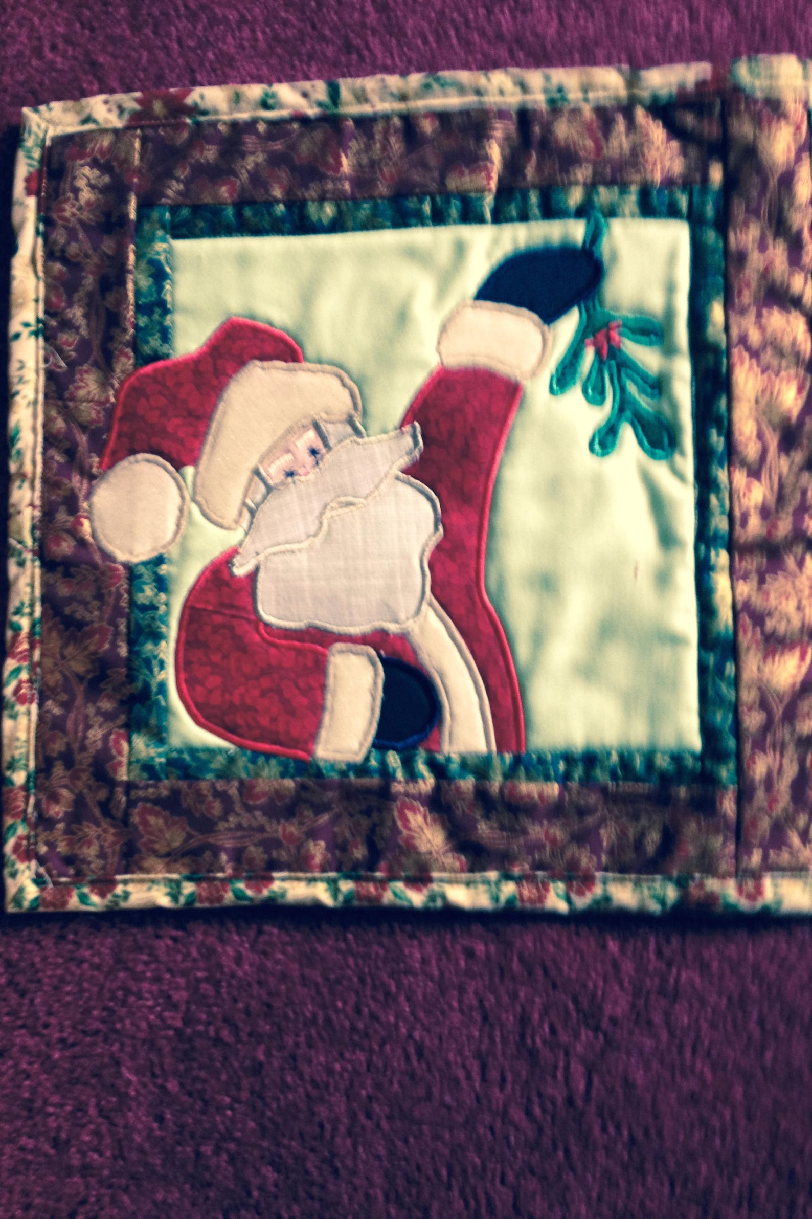 13 X 13 Inch Applique' Santa With Mistletoe Flag Wall - Etsy