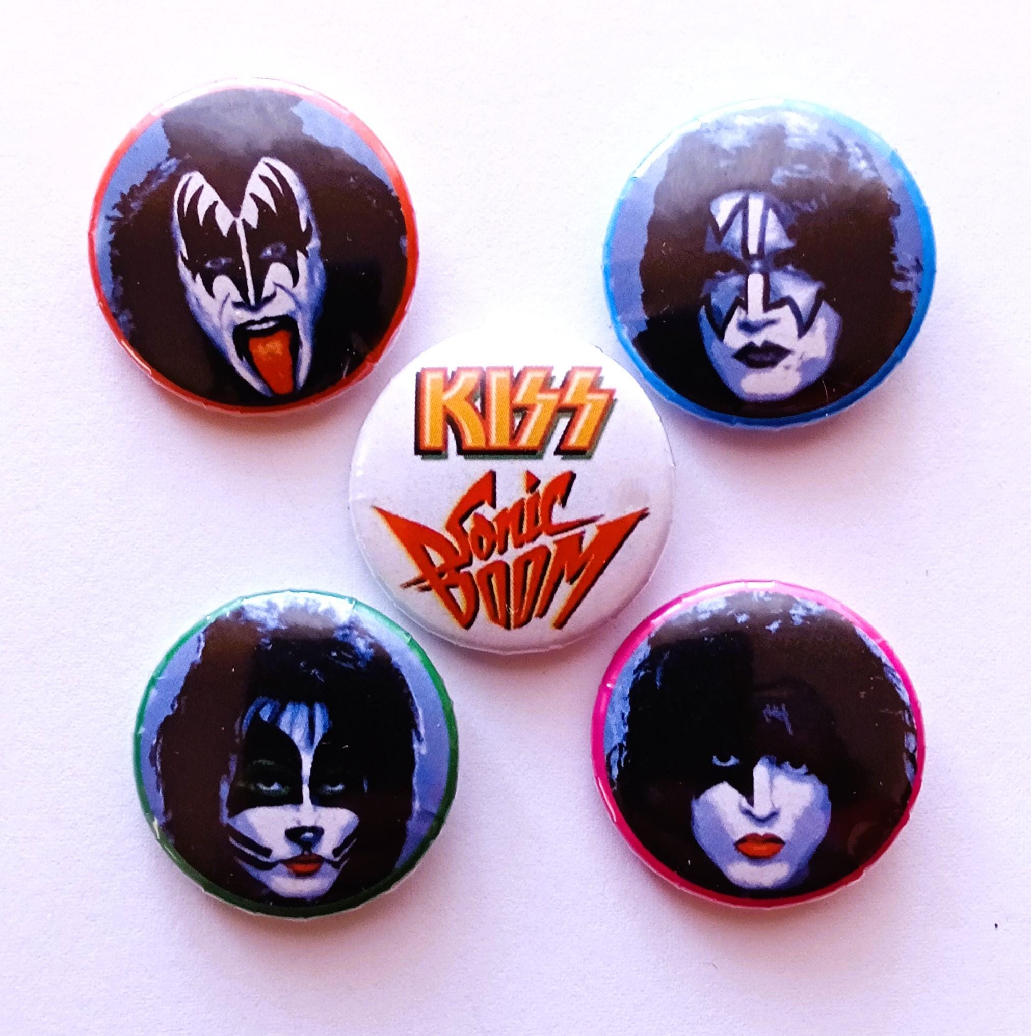 KISS SONIC BOOM Badge Button Set 25mm 1" Pins Pinback 1998 Gene Simmons ...