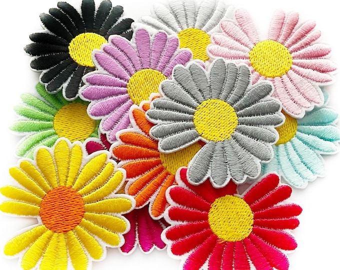 12 Flower Set of Patches 12 Different Daisy Badges Iron on Backing 4 ...