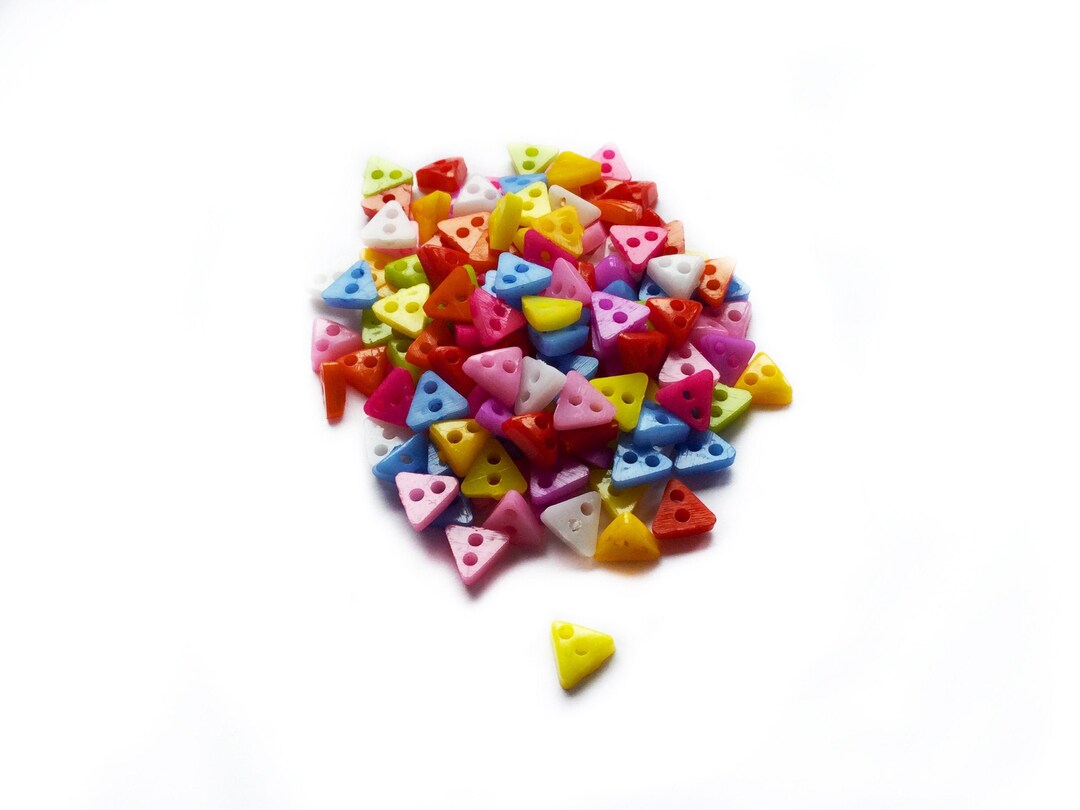 6mm Mini Triangle Buttons (100 Buttons) 6mm Little Doll Buttons in ...