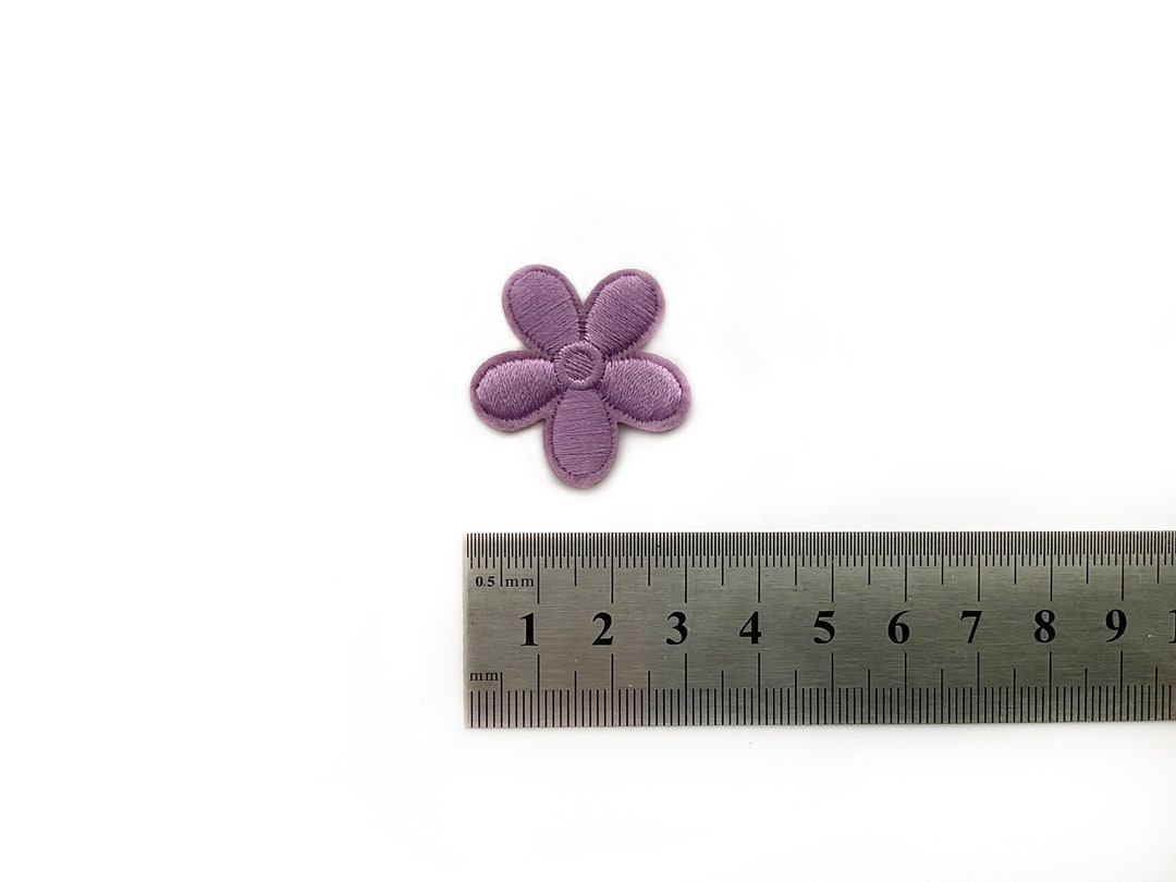 Little Purple Flower Patch Iron on 3cm Lilac Flower Badge DIY ...