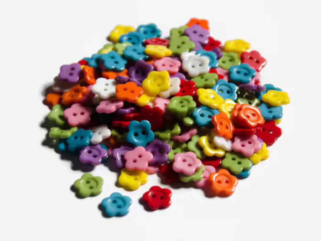 12+ Cute Buttons 11mm - Flower Buttons - Little Buttons Flowers Small Flower Shaped Button ...
