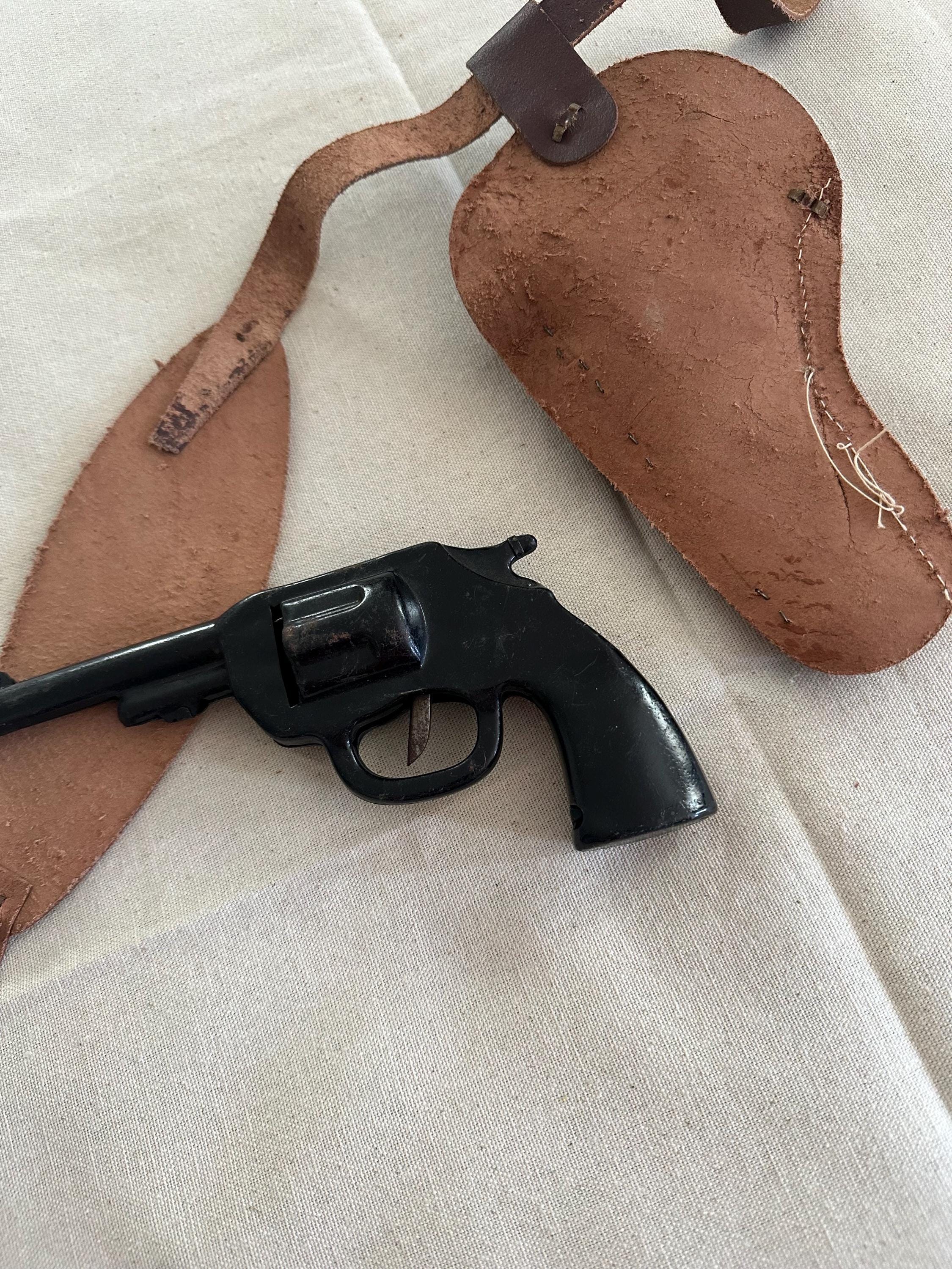 Vintage Buckaroo Toy Gun and Holster With a Whistling Lasso Toy Cowboy ...