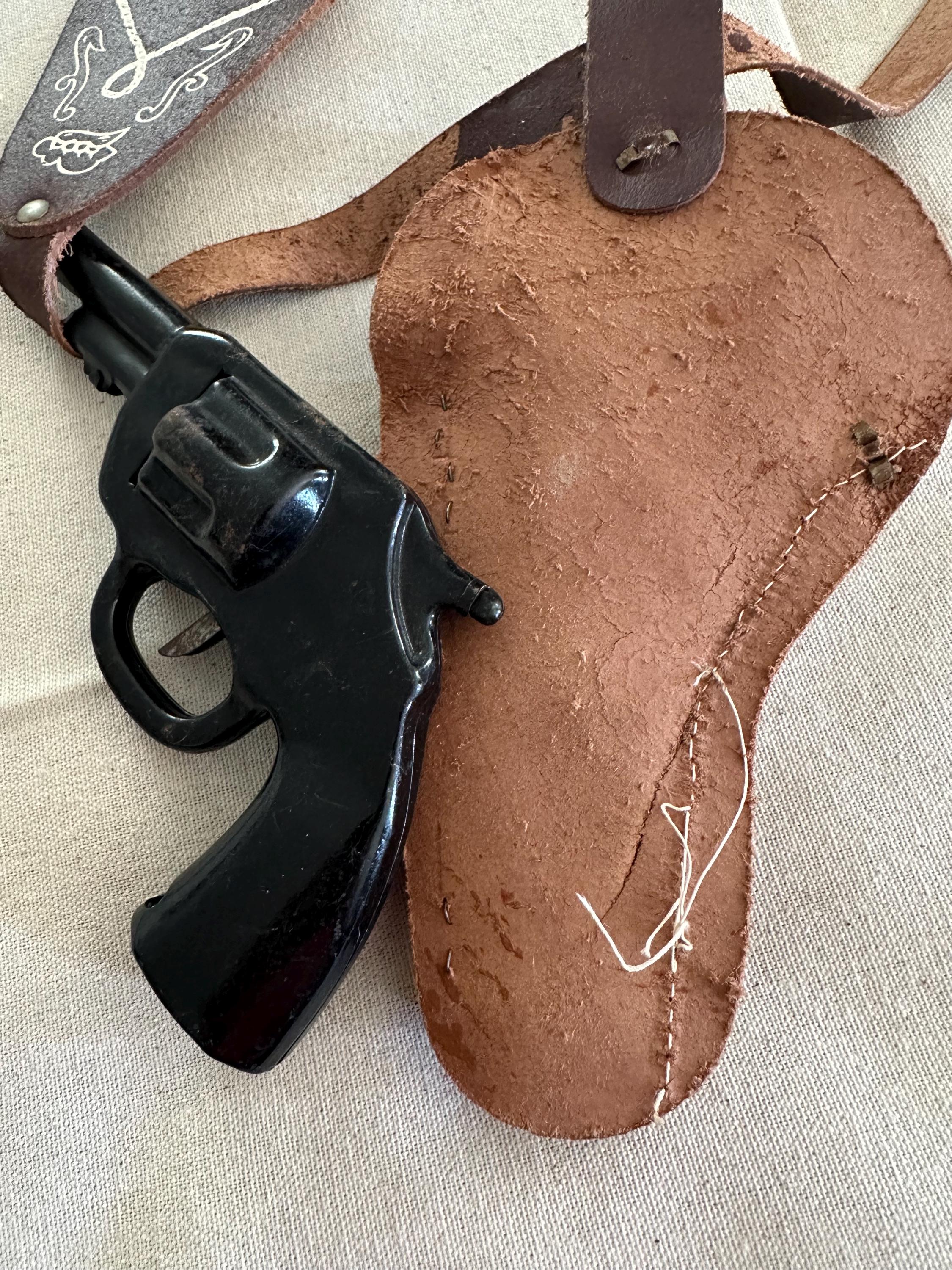 Vintage Buckaroo Toy Gun and Holster With a Whistling Lasso Toy ...