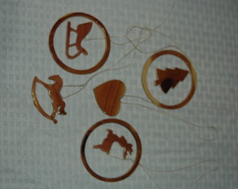 Items similar to 12 Cedar Christmas Ornament Wood Slices, Rustic ...