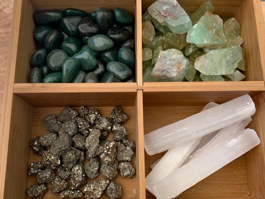 Crystal Kit for Abundance and Prosperity: Pyrite, Aventurine, Green ...