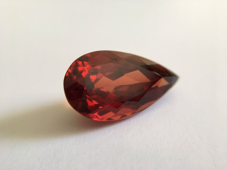 Granate de pera de 5.78 ct, gema granate natural, piedra preciosa roja ...