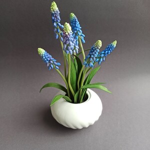 Blue Baby Grape Hyacinths, Realistic Mini Hyacinth in Vase,atificial ...