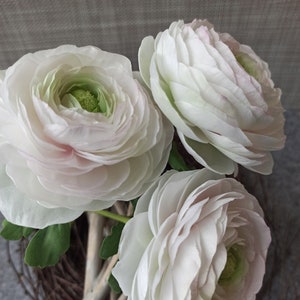 White Ranunculus, Bride Bouquet of Ranunculi, Real Touch Ranunculus for ...