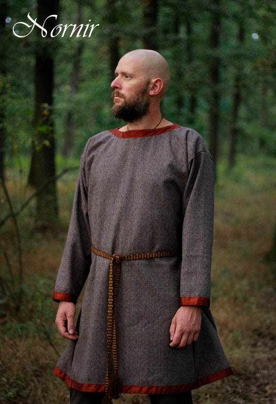 Diamond twill woolen tunic decorated with silk | Etsy