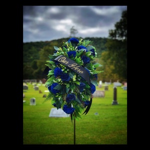 Cemetery Flowers, Thin Blue Line, Fallen Officer Memorial, Grave ...