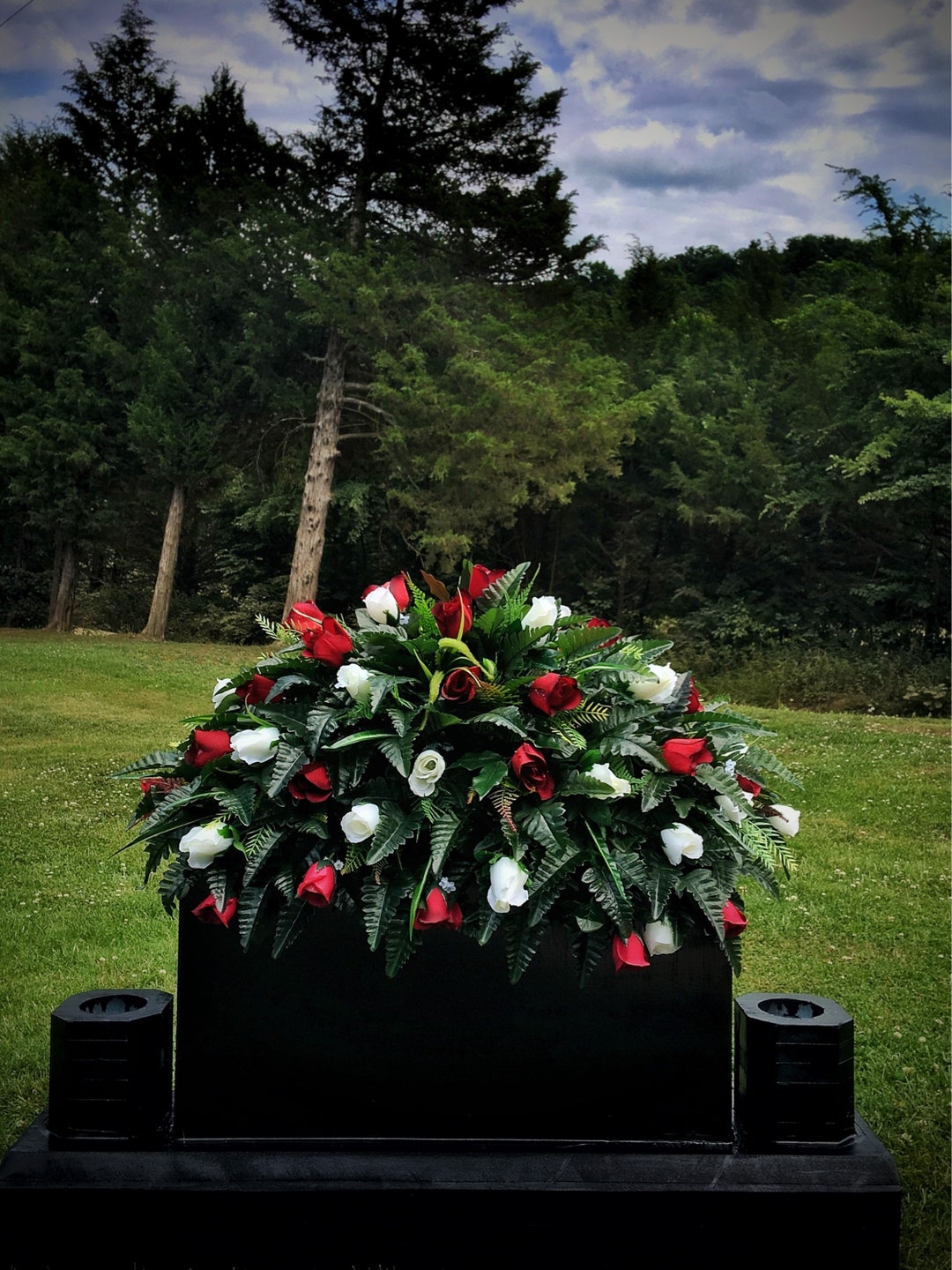 Christmas Cemetery Flowers, Headstone Saddle, Grave Decoration ...