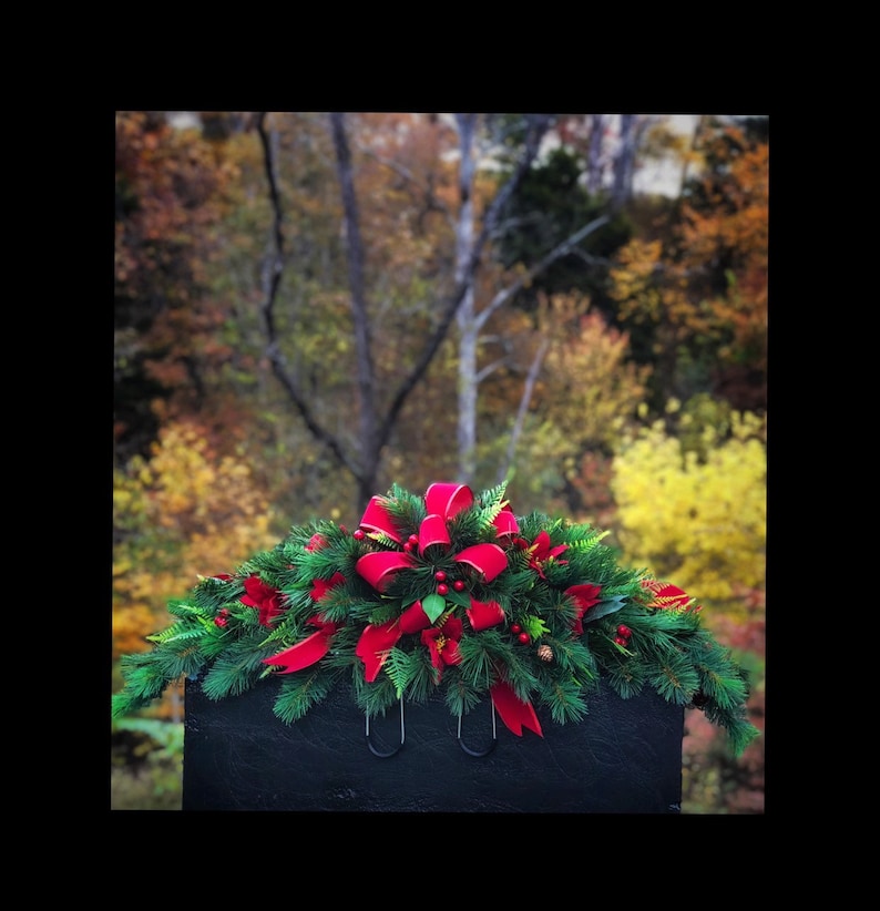 Christmas Cemetery Flowers, Winter Grave Decoration, Headstone Saddle ...