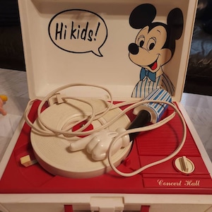 Vintage Mickey Mouse Record Player - Etsy