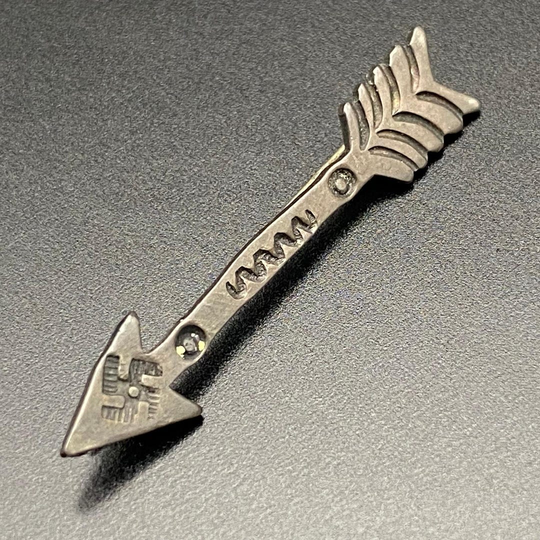 Vintage Navajo Native Whirling Log Arrow Hand Stamped Silver Brooch Pin ...