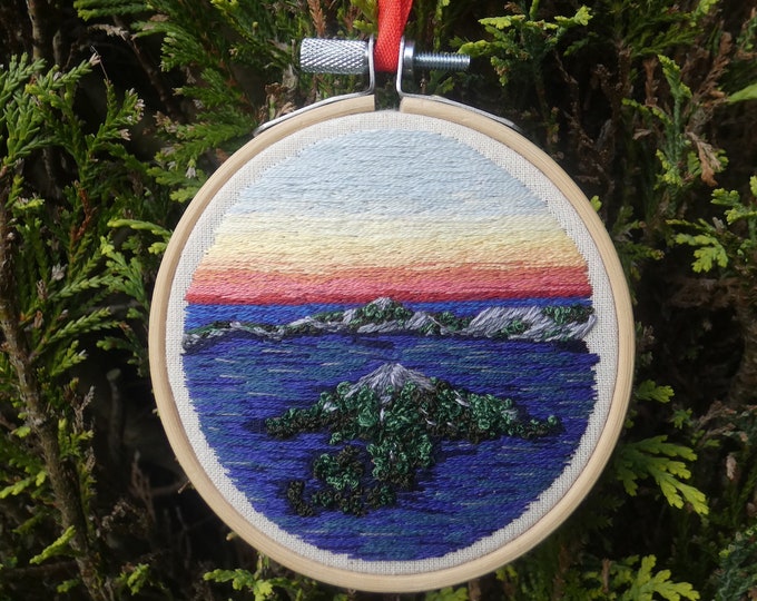 Bethany Duffy Embroidery by BethanyVictoriaDuffy on Etsy
