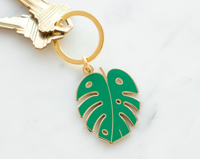 Monstera Leaf Enamel Keychain // Gold / Green / Palm Leaf / Plants ...