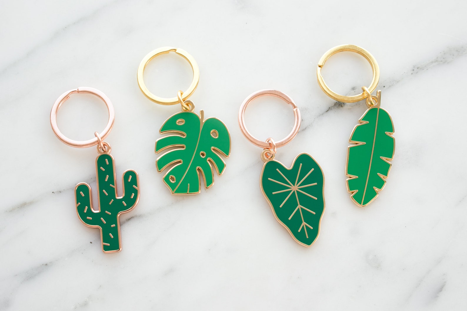 Monstera Leaf Enamel Keychain // Gold / Green / Palm Leaf / - Etsy